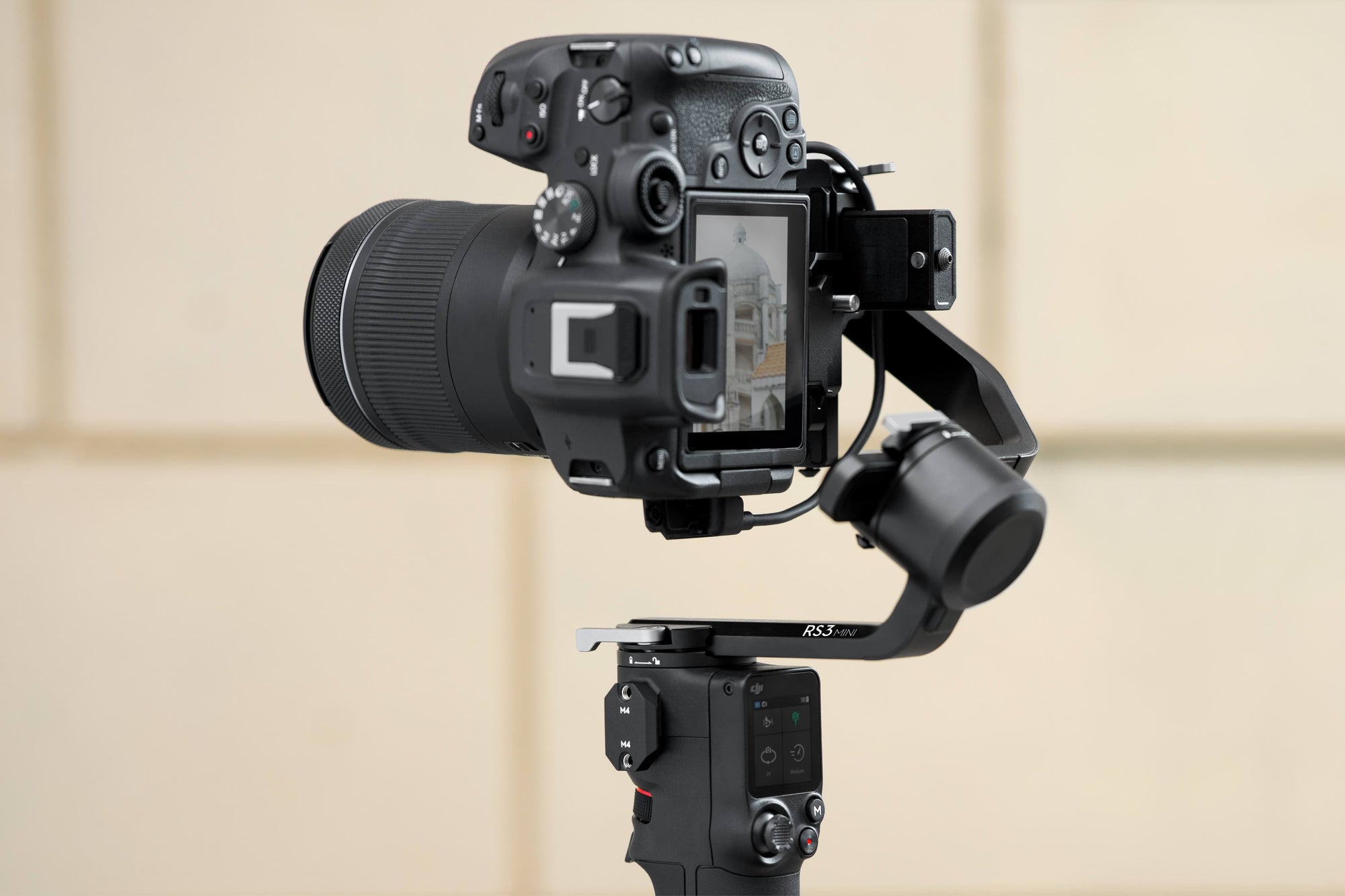 DJI RS L-Shaped Multi-Camera Control Cable (USB-C, 30 cm) – DJI Hasselblad